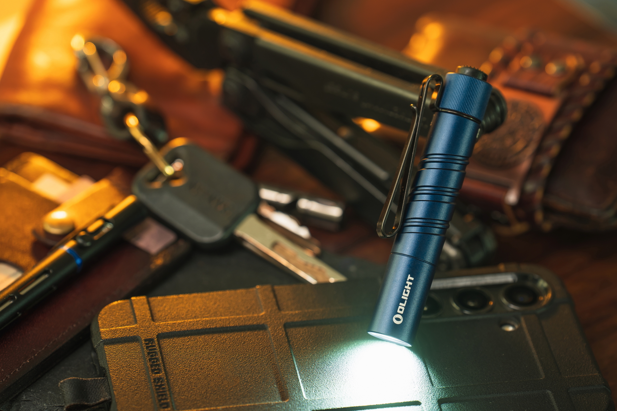 Olight i3T 2 EOS Small EDC Flashlight - Olight Canada